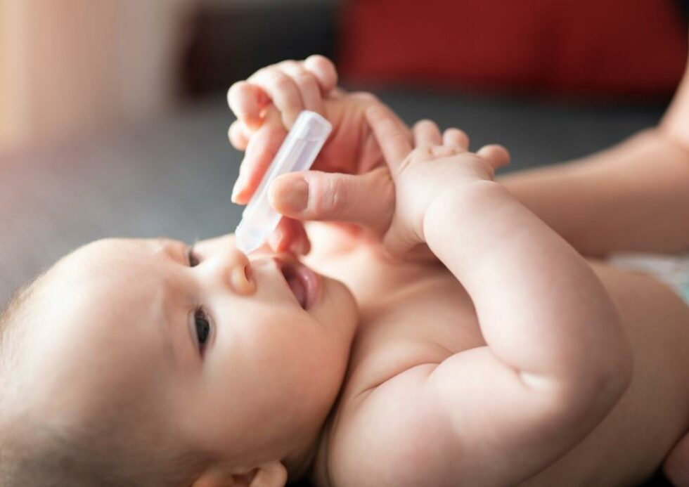 3 méthodes pour un lavage de nez efficace pour bébé. Vidéo